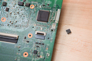 Flashing the BIOS to Fix a "Bricked" Lenovo Laptop - Parts Not Included